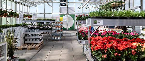 Ebb and flow system, benches and display, sale of garden center products, 1